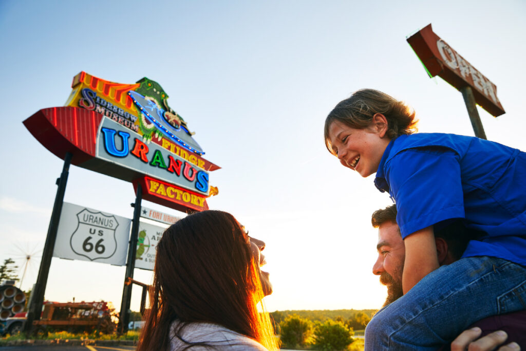 The 20 Most Iconic Signs in the United States - Travelmag
