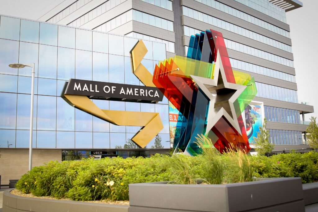 The 20 Most Iconic Signs in the United States - Travelmag