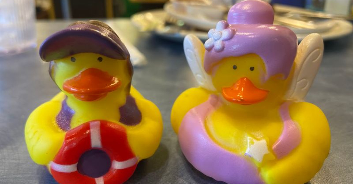 This Ohio Diner Serves Comfort Food With A Side Of Rubber Ducks - Travelmag