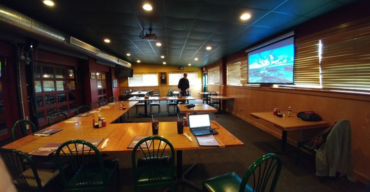 A Kansas Tavern Created A Fried Bologna Sandwich That Became An Icon